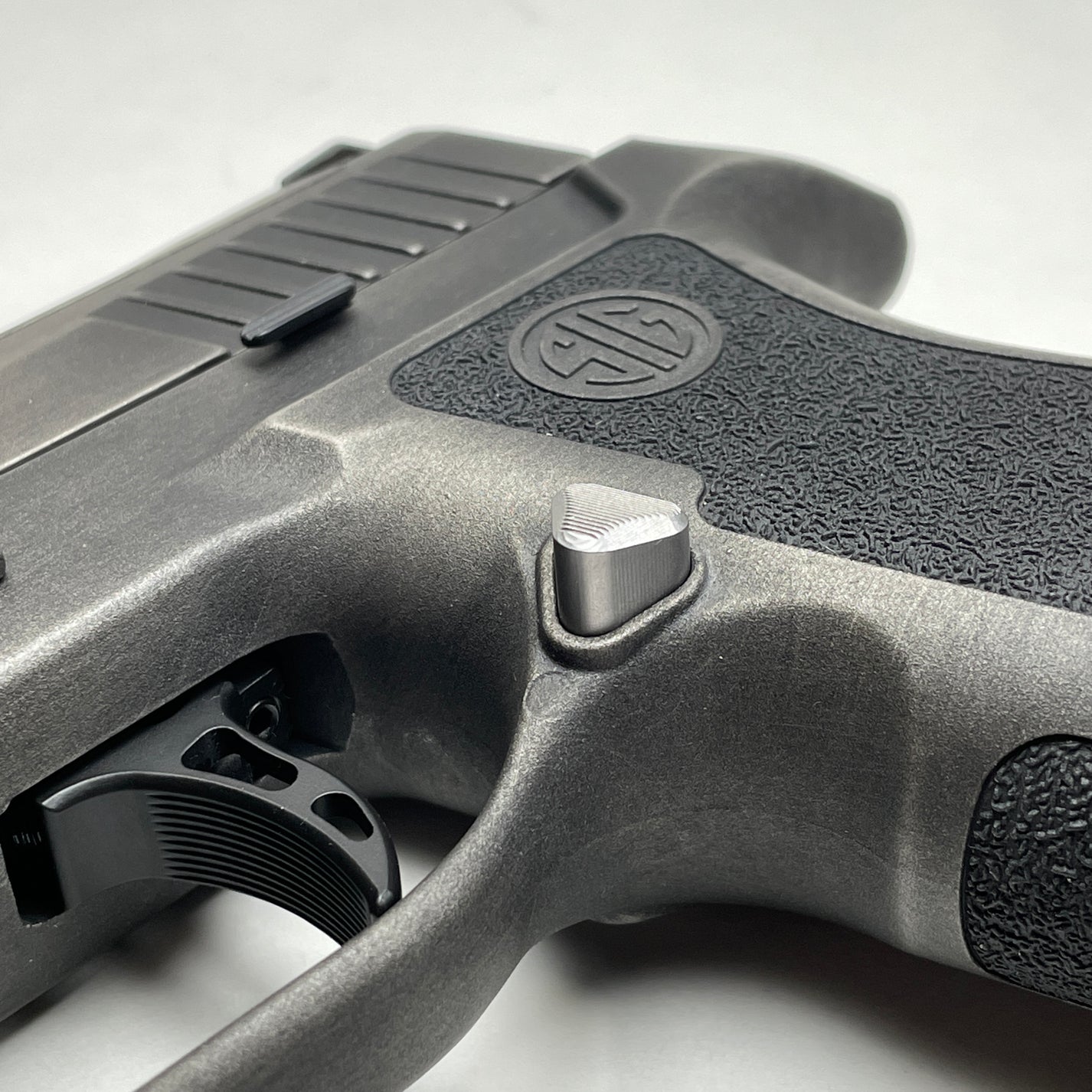 Wilson Combat SIG Sauer P320 Extended Magazine Catchs - BULLET PROOF ...